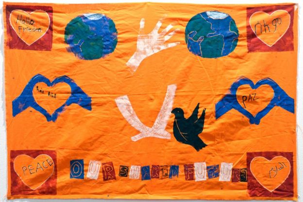World refugee day: Teen refugees' art put on display - BBC News