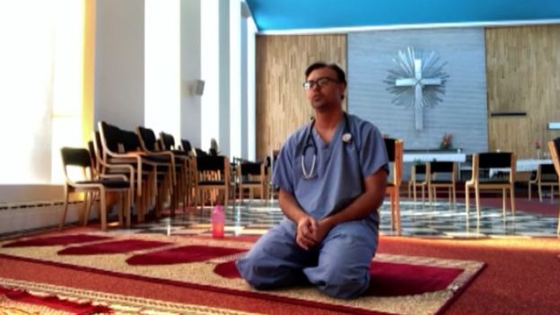 Coronavirus: Blogger Emna Charqui given jail term over Koran-style post - BBC News