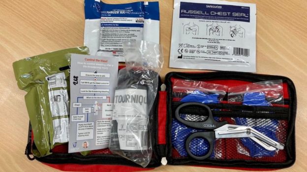 Bleed kits set to be installed in Oswestry town centre - BBC News