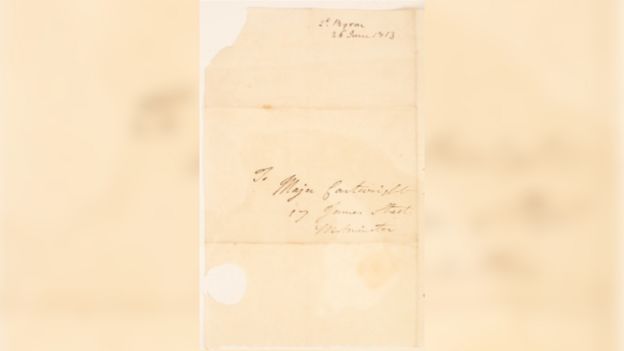 Lord Byron letter found in Gloucestershire to be auctioned - BBC News