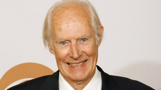 In pictures: The life of Sir George Martin - BBC News