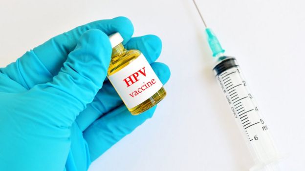 HPV vaccine cuts cancer-causing infection - BBC News