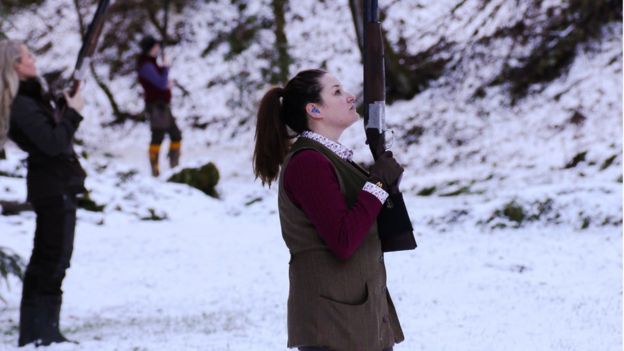 Why more women are getting into shooting - BBC News