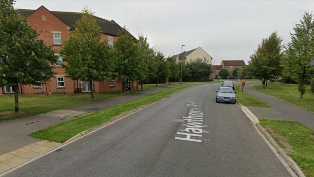 Selby: police appeal after driver exposes himself to girls - BBC News