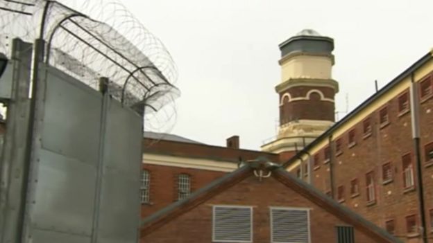 Coronavirus: HMP Wymott prisoners transferred due to outbreak - BBC News