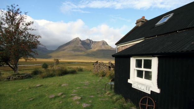 Bothy-bagging: Scotland's best-kept secrets revealed - BBC News