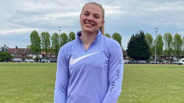 Alisha Rees breaks Helen Golden's 48-year Scottish 100m record - BBC Sport