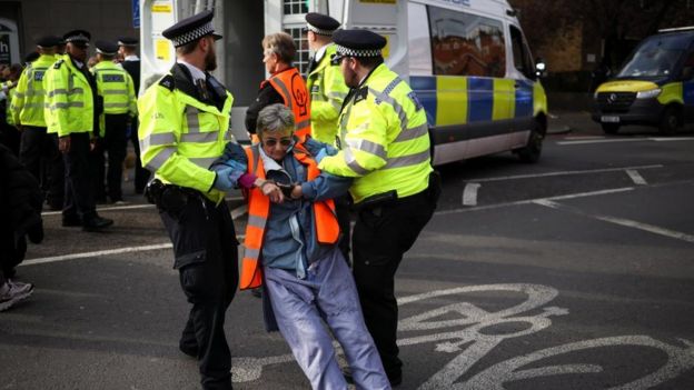 Angry drivers remove Just Stop Oil protesters from London roads - BBC News