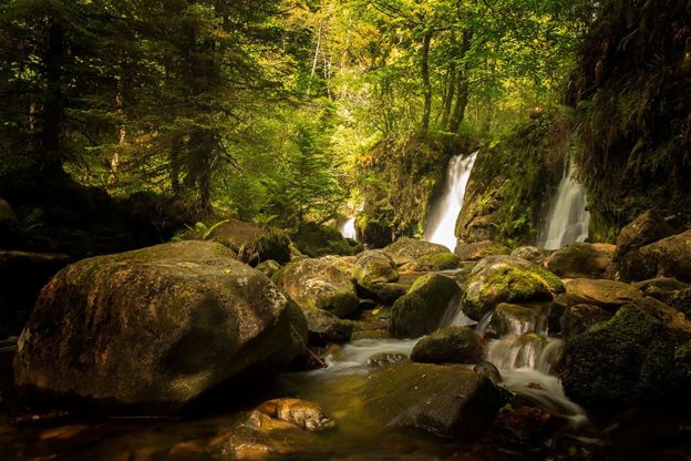 Your pictures on the theme of 'waterfalls' - BBC News