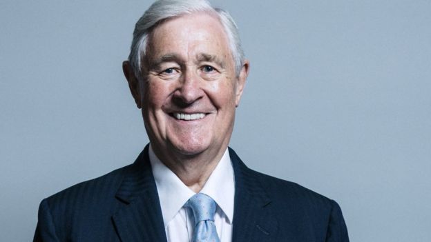 Geoffrey Robinson: Labour MP denies claims he was 'Czech spy' - BBC News