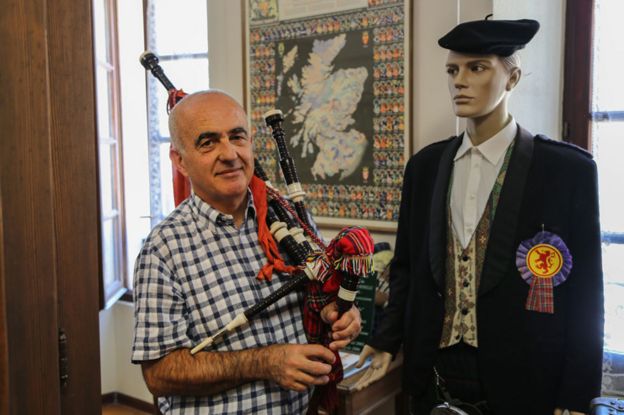 The Italian highlanders who may have Scottish roots - BBC News
