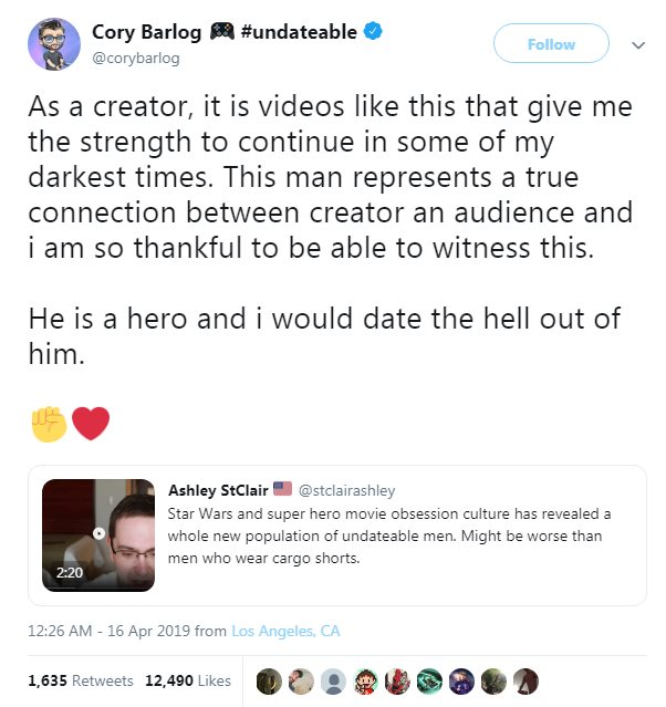 Star Wars: Mark Hamill supports superfan's emotional video - BBC News