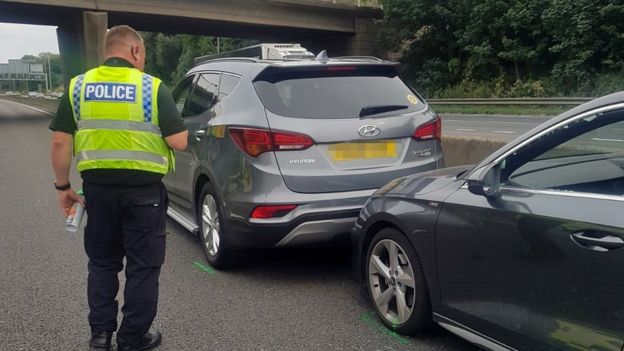 Leeds: M62 motorist brings sick driver's car safely to a stop - BBC News