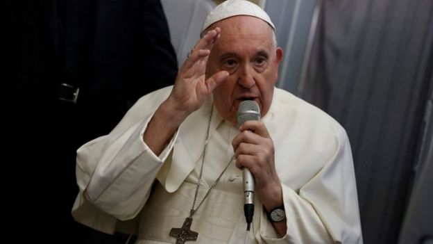 The Pope's health: I could step down - but not yet, says pontiff - BBC News