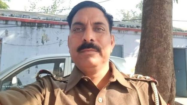 போலீஸ் இன்ஸ்பெக்டர் அடித்துக் கொலை - பசு பாதுகாப்பு கும்பலை சேர்ந்தோர் கைது - BBC News தமிழ்