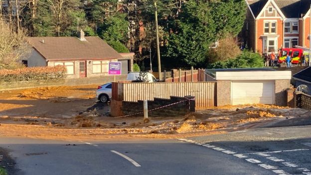 Skewen flood: Mine shaft 'blow out' may have flooded village - BBC News