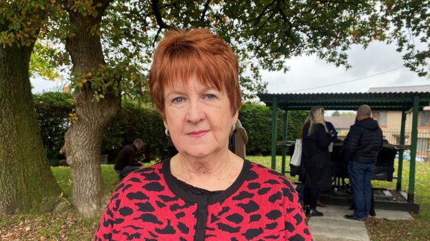 Gleision mine disaster: Families' inquest wait goes on - BBC News