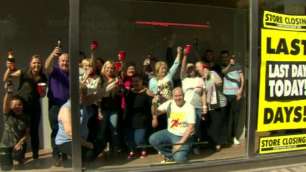 Last BHS stores close for final time after 88 years - BBC News