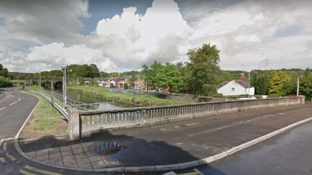 Bridge-collapse fears trigger alert for Bassaleg homeowners - BBC News