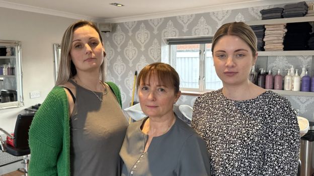 Newton Aycliffe shop owners frustrated by car park closure - BBC News