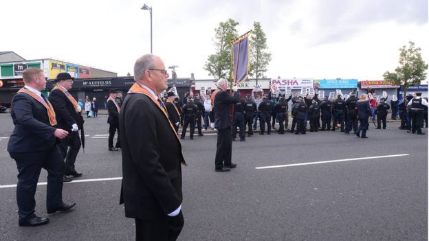 The Twelfth: Thousands march in Orange Order parades - BBC News