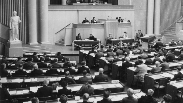 Geneva Conventions laws of war 'need fixing' - BBC News