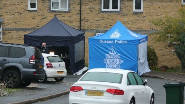 Seven arrested over Crawley street stabbing murder - BBC News