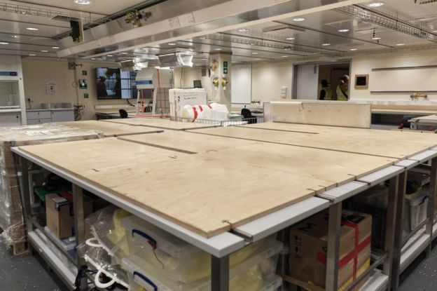 In Pictures: Inside the floating polar research laboratory - BBC News