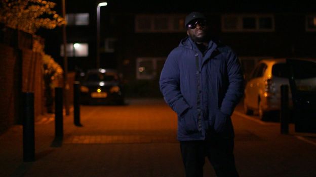 Do urban rap videos glamorise violence? - BBC News