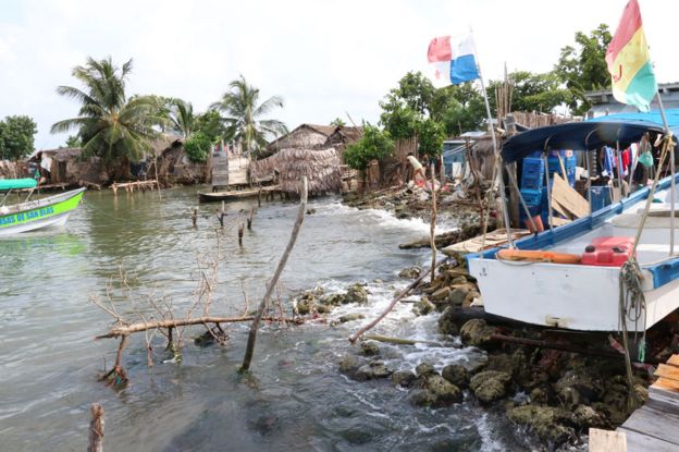 The island people with a climate change escape plan - BBC News