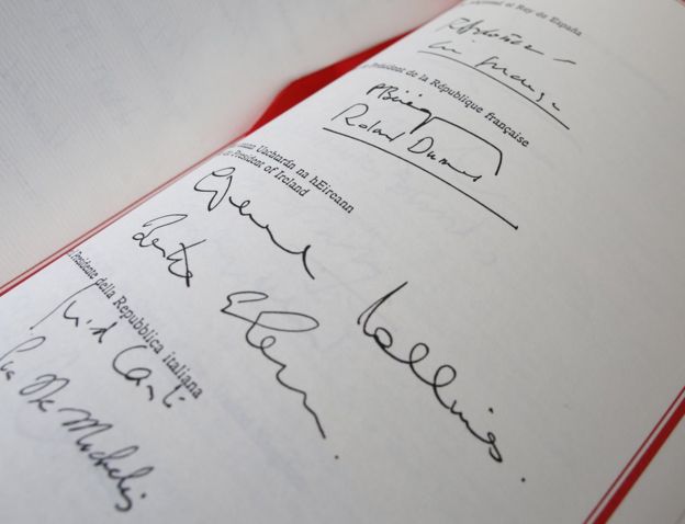 In pictures: Secrets of French diplomacy - BBC News