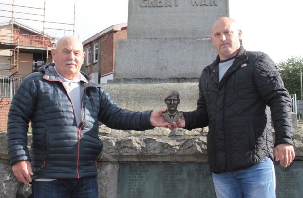 John McAleese: The SAS soldier who was the man behind the mask - BBC News