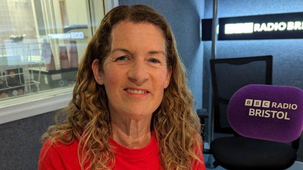 Grateful brain tumour survivor to take part in charity walk - BBC News