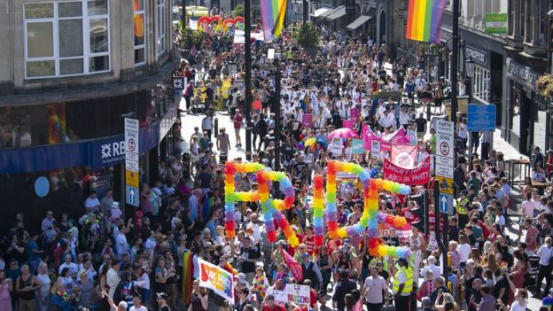 Pride Cymru parade in Cardiff draws 15,000 people - BBC News
