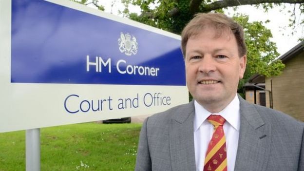Plymouth shooting coroner Ian Arrow is to retire - BBC News
