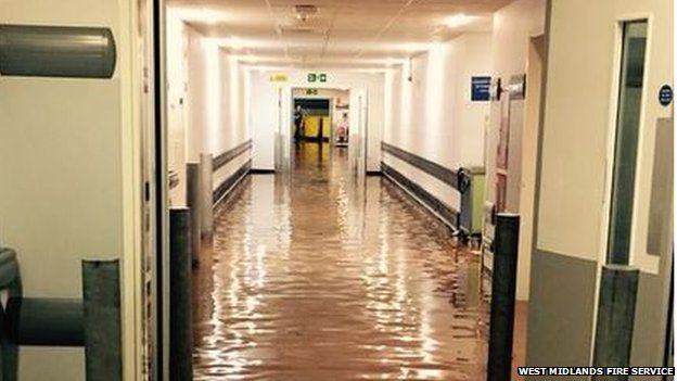 'Major flooding' at Queen Elizabeth Hospital, Birmingham - BBC News