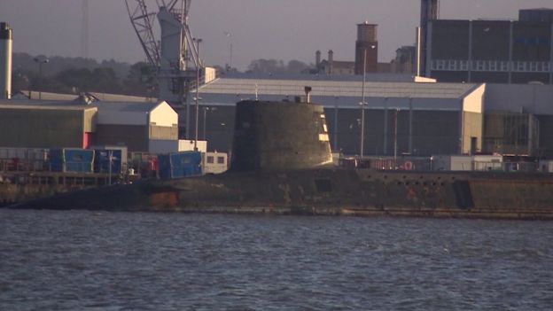 Devonport safety probes stop cranes at nuclear submarine dock - BBC News