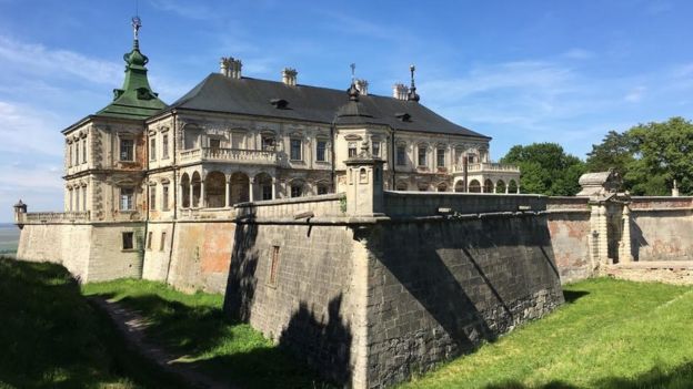 5 найкращих українських замків-бастіонів - BBC News Україна