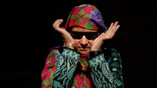 Asifa Bano: The child rape and murder that has Kashmir on edge - BBC News