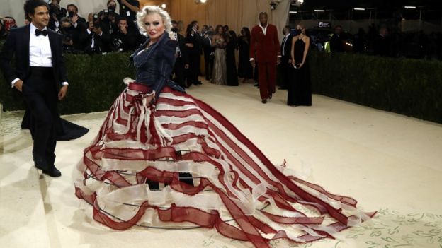 Met Gala: 13 of the most eye-catching looks - BBC News