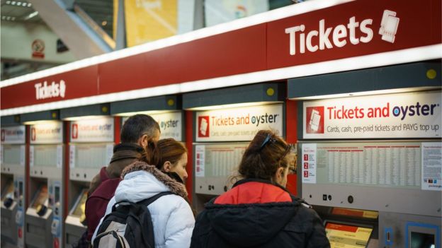 Train tickets: Rail industry plans fares shake-up - BBC News