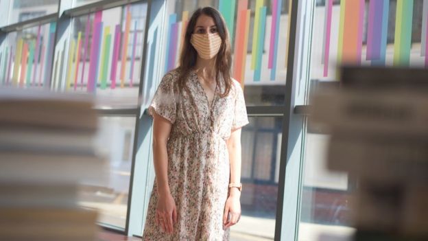 Coronavirus: How libraries provided a lifeline in lockdown - BBC News