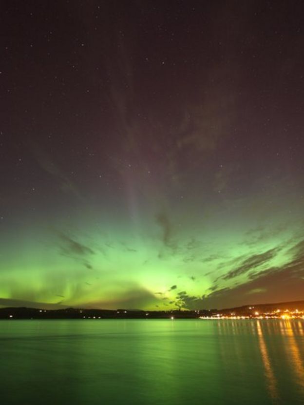 In pictures: Spectacular aurora lights up Scotland - BBC News