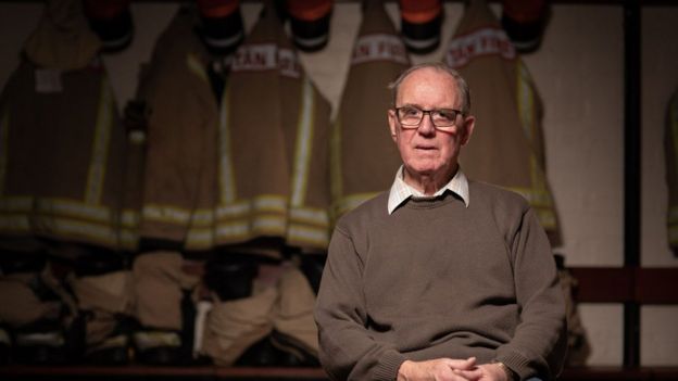 Britannia Bridge fire: Firefighters tell their story 50 years on - BBC News