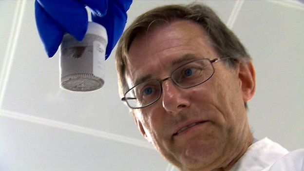 Liquid faeces food curing West Midlands C. diff patients - BBC News