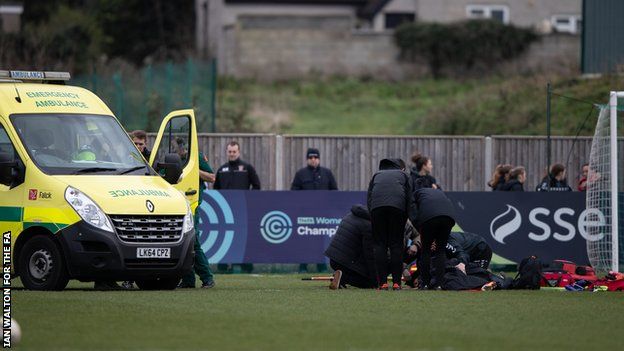 Charlotte Kerr: Charlton v Man Utd Women abandoned over lack of oxygen ...