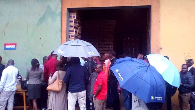 Itabi rya Rwigara ryatejwe cyamunara uno munsi i Kigali - BBC News Gahuza