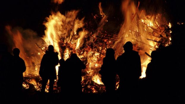 Bonfire Night: What is the story behind it? - BBC Newsround