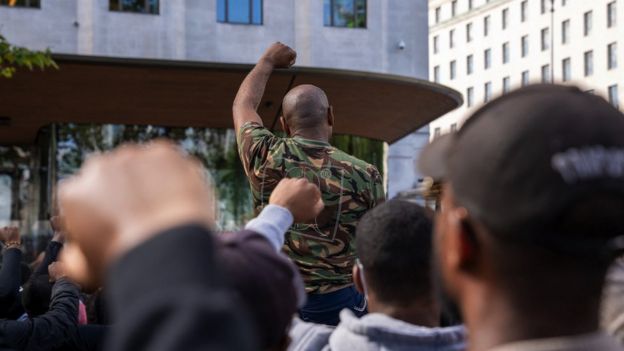 Racism in police killings not being properly examined - report - BBC News