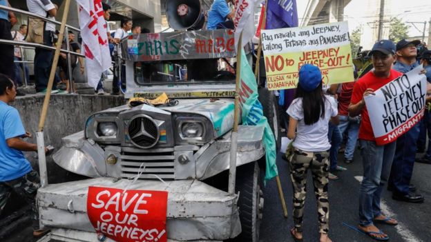 Philippines strike: Filipinos rally around iconic jeepney drivers - BBC ...